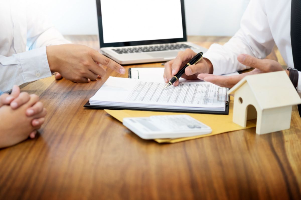 Essential Guide to Real Estate Contracts and Legal Considerations